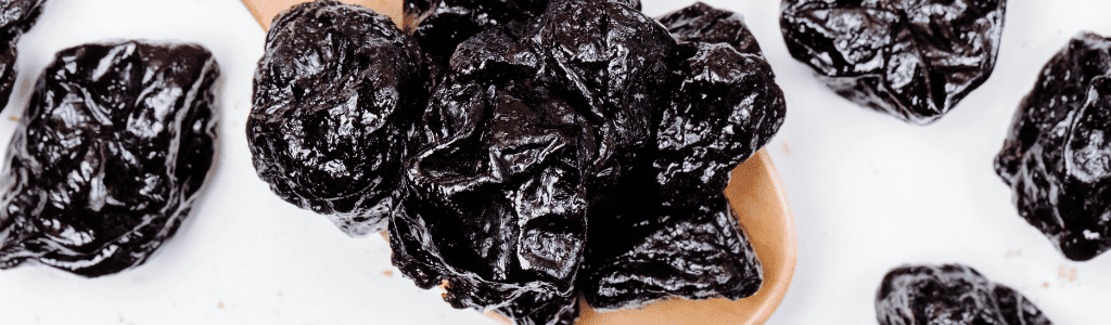 Cinco beneficios de la ciruela pasa y dos recetas para preparar en casa ...